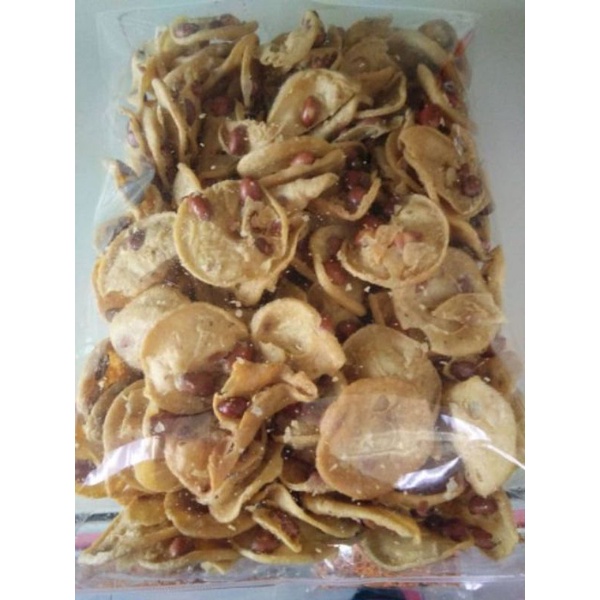 Kudapan Sedap, Viral, Murah🔥mini rempeyek | kerepek pisang masin ...