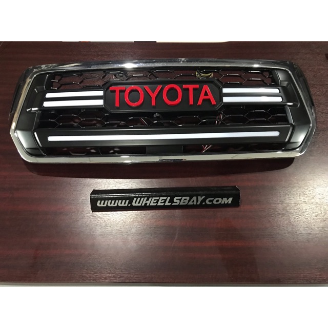 Hilux Revo Rocco Grill (Toyota) | Shopee Malaysia