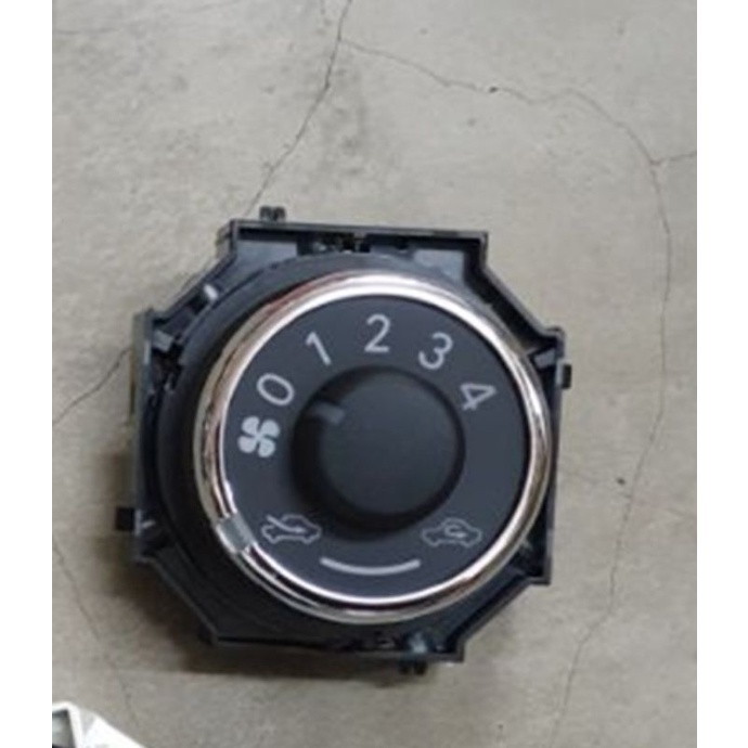 100% ORIGINAL MYVI LAGI BEST / MYVI ICON / ALZA - AIR COND SWITCH ...