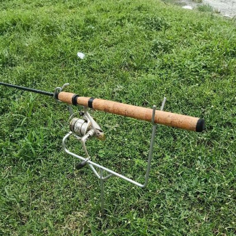 Rod stand/Pancang joran Stand Pancing Pemegang Pancing rod Tempat Letak ...