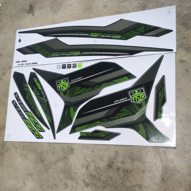 Stiker sticker body stripe cover set (10) yamaha y15 y15zr ysuku TBM | Shopee Malaysia