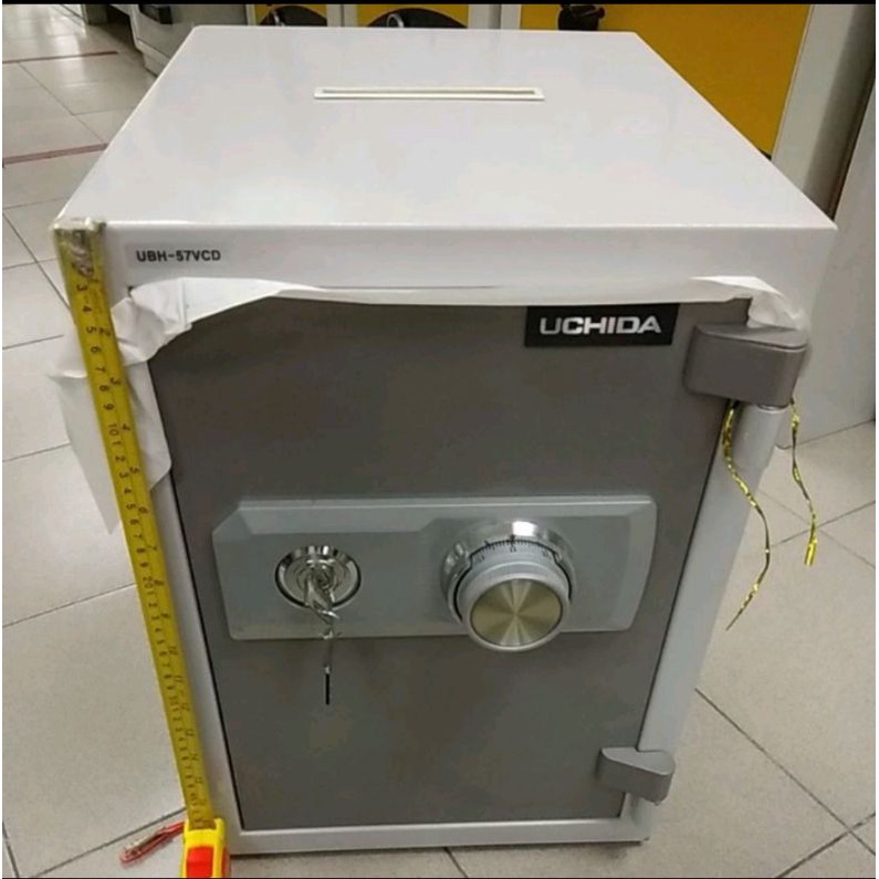 Peti Besi Uchida Japan 57kg Kalis Api Siap Lubang Tabung Masjid ...