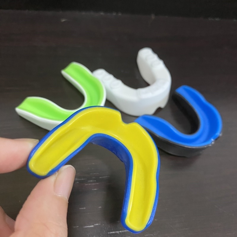 Small Child Rubber teeth kids mouth guard Use Scouring To Prevent ...