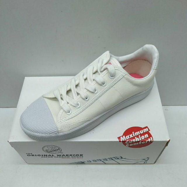 Shoes For Men Woman Kasut Takraw Design Warrior Putih Warrior Original ...