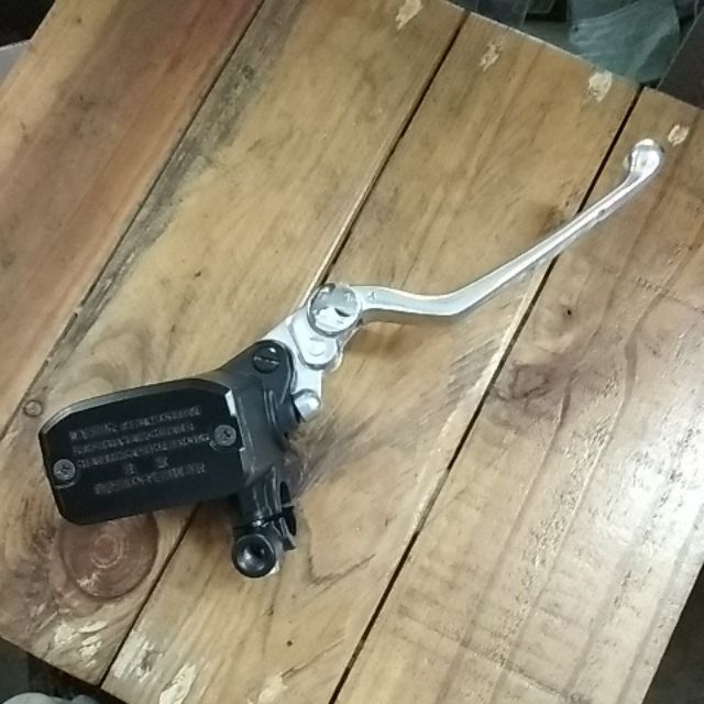 (Ready Stock)Benelli TNT 600/ TNT 600s front master pump | Shopee Malaysia