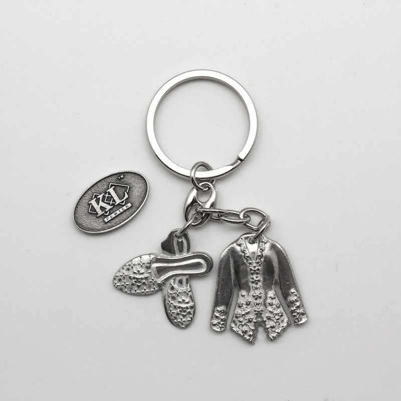 KL Pewter [800] Kasut Baba Nyonya & Baju Kebaya | Keychain | Shopee ...
