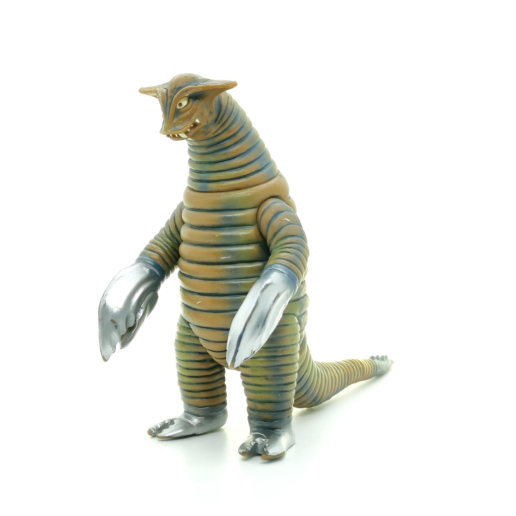Pre Owned 6 inch Bandai UMS Sadora Sadola Ultraman Jack Kaiju Alien Ultra Monster Series Sofubi ...