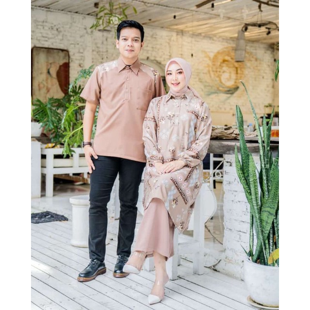 Muslim COUPLE SET Of Eid Clothes Same Twin Robe Uniform KIA COLLECTION ...