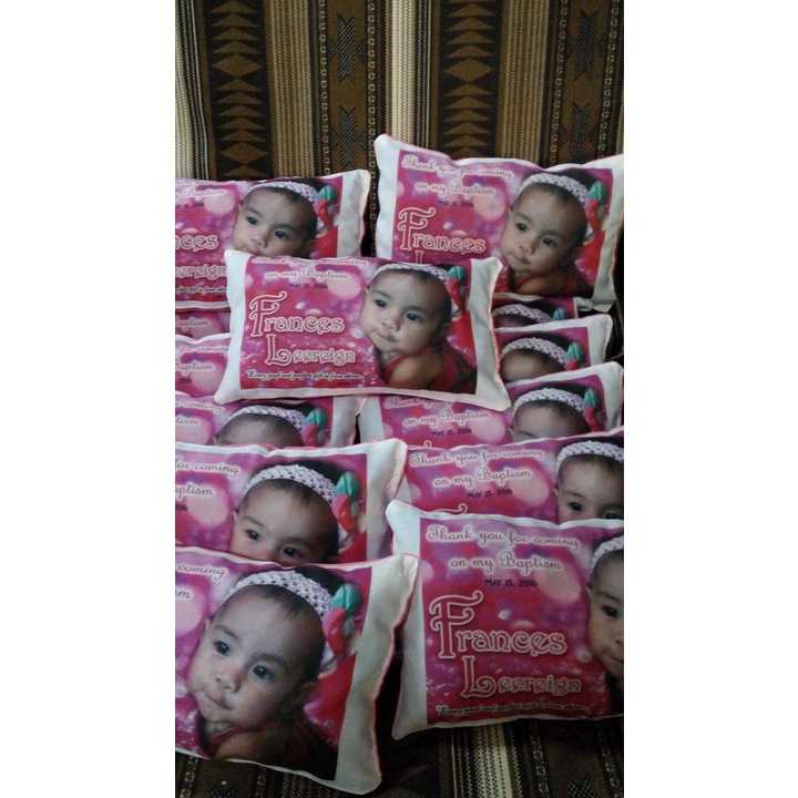 Personalized Souvenirs Mini Pillows Free layout | Shopee Malaysia