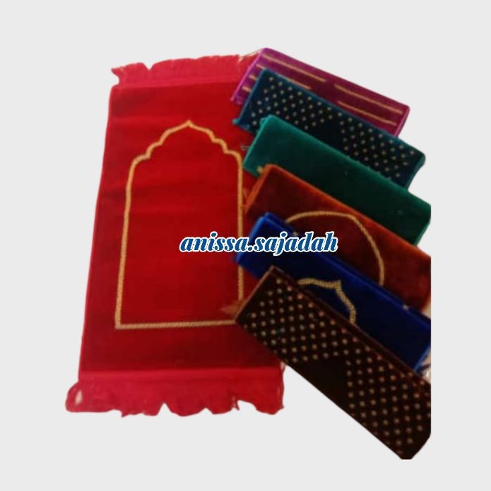 Plain mini prayer mats, umrah souvenirs, free to pack | Shopee Malaysia