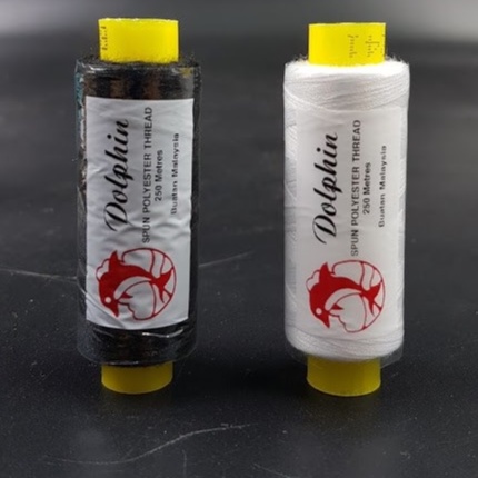 BENANG JAHIT PUTIH/HITAM 250M // 250M WHITE / BLACK THREAD / BENANG ...