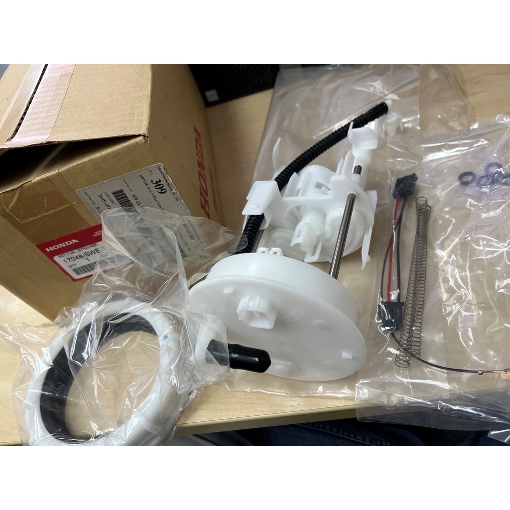 HONDA ORIGINAL&OEM FUEL FILTER STRAINER SET ASSY HONDA CRV SWA 2009 ...