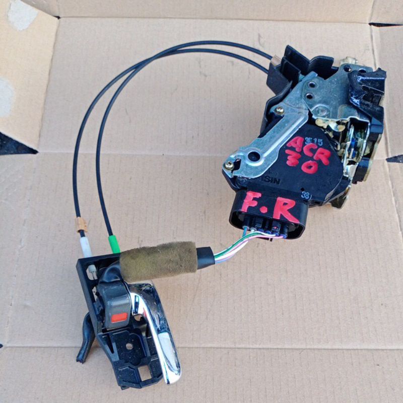 toyota Estima Acr30 Door Lock | Shopee Malaysia