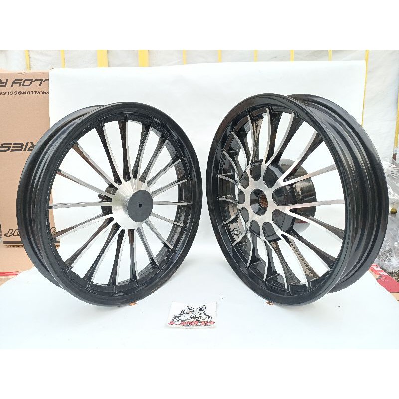 Racing Rims Wide 215 250 Mio J Mio GT Soul GT Xride Fino 113 As Small ...