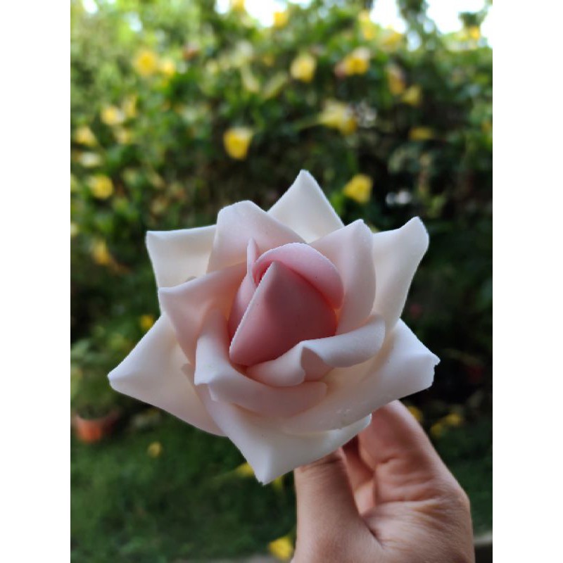 READY STOCK Edible Gumpaste Flower Avalanche Rose Set of 3 / Bunga ...