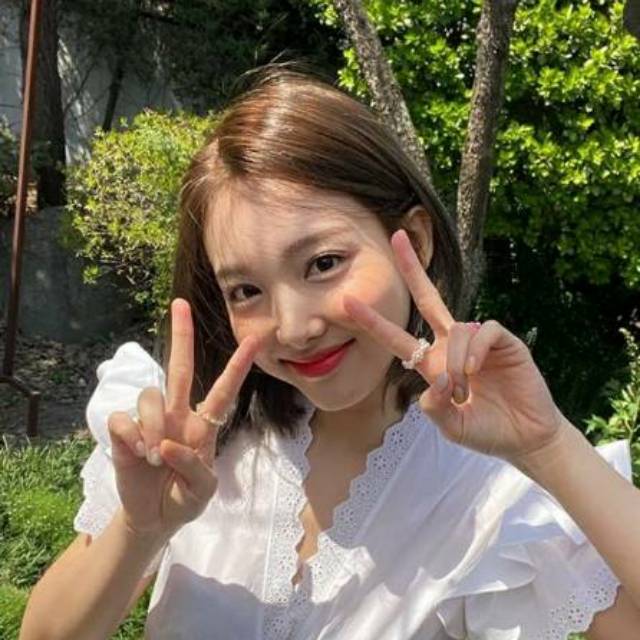 Korean Daisy Bead Ring, Kpop Ring, Idol Accessories, Twice, Bts, Iu ...