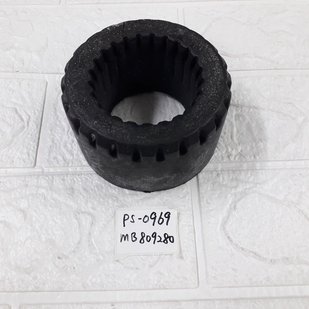 (1PCS PS-0969) (2"inch) REAR (BELAKANG) COIL SPRING RUBBER FOR WIRA ...