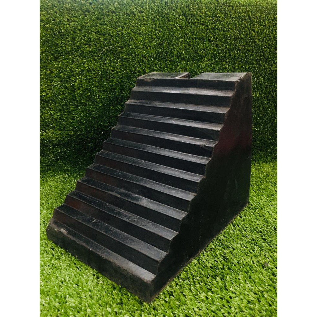 1 PIECE Anti-slip Rubber Wheel Stopper Choke Wheel LORRY TYRE RUBBER ...