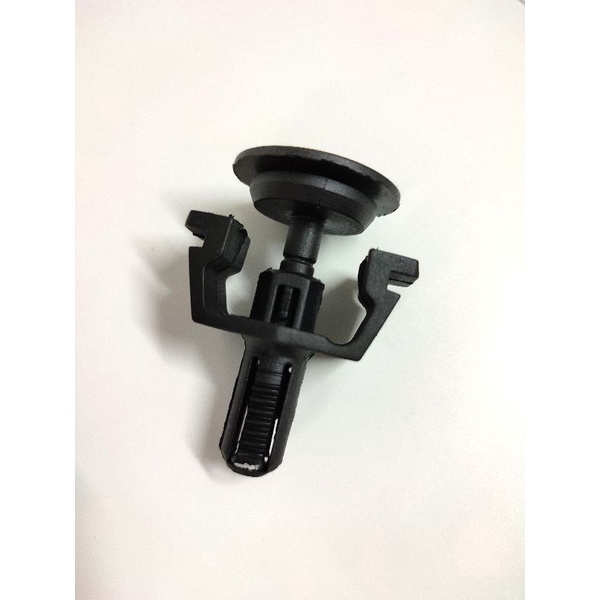 mercedes radiator holder clip (2pcs) | Shopee Malaysia