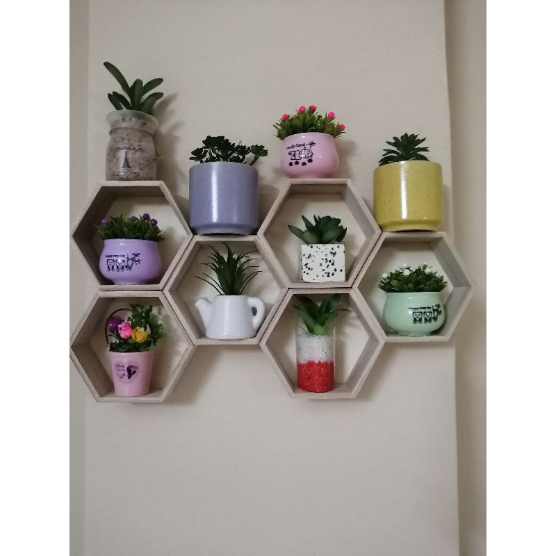 Hexagon Wall Shelf Rack /Creative Wall rack Hexagonal Storage Organizer ...