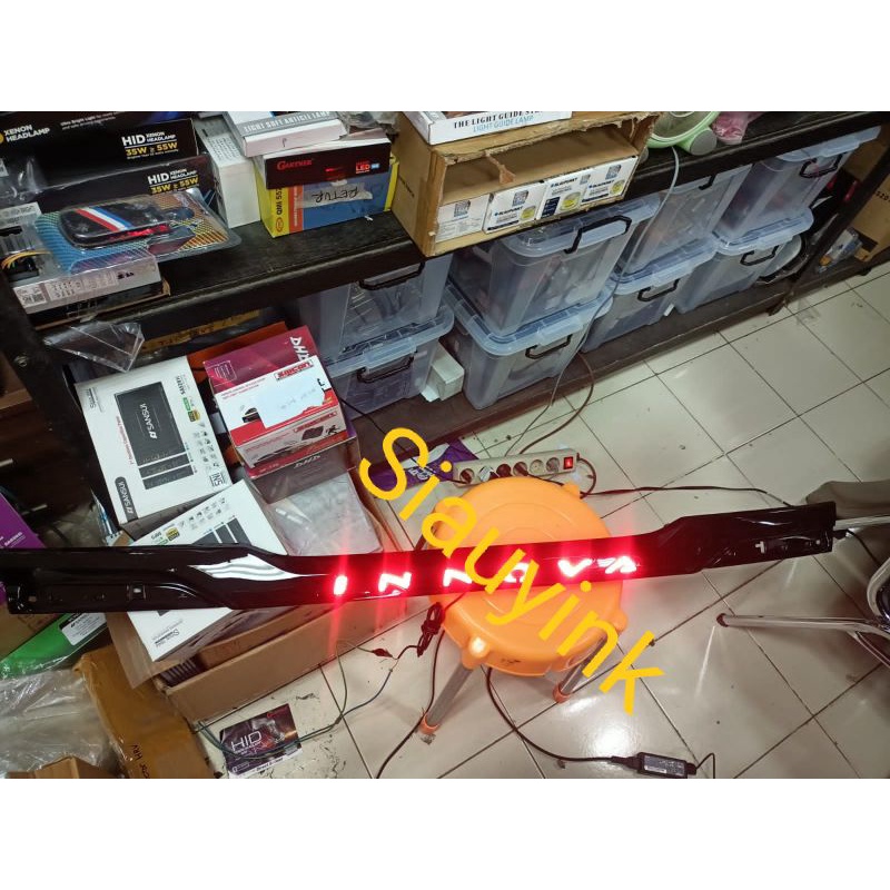 HITAM Trunk lid list Trunk Grand Innova 2012 2013 2014 2015 2016 ...