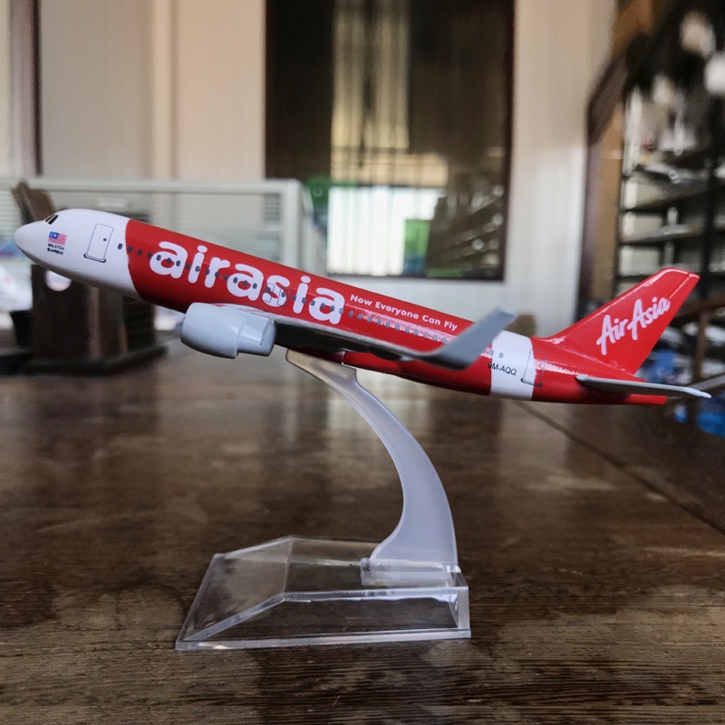 Malaysia Airlines AirAsia Plane Model Boeing 737 747 Airbus 320 Die ...