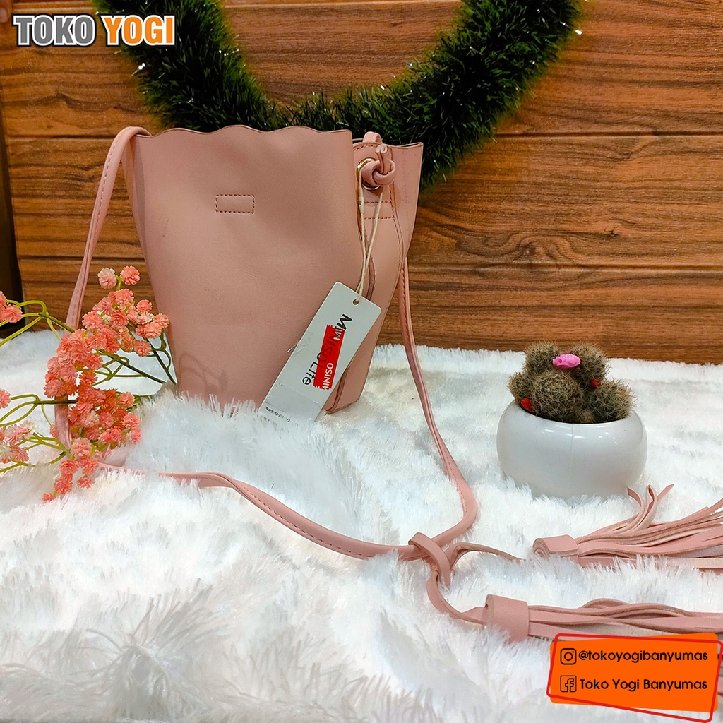 Miniso CROSSBODY BAG WITH TASSEL BUCKET | Shopee Malaysia