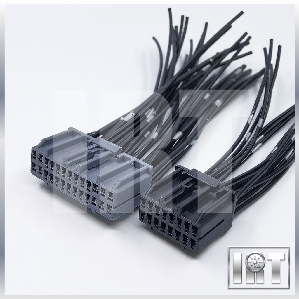 16 26 Pin ECU Socket Electronic Control Unit Wira Waja Hilux KUN25 ...