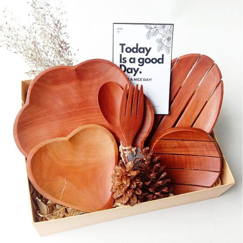 FLOWER AND LOVE HAMPERS (WRITING CARDS CAN BE REPLACED) | Shopee Malaysia