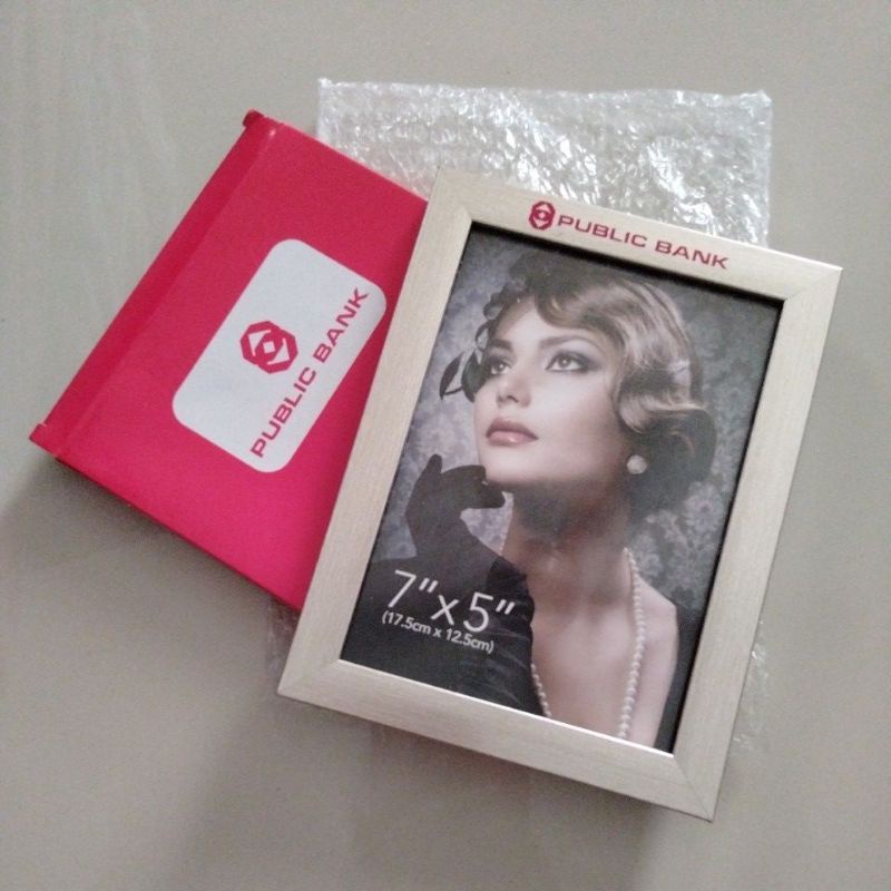 Public Bank exclusive 5R stand photo frame | Shopee Malaysia