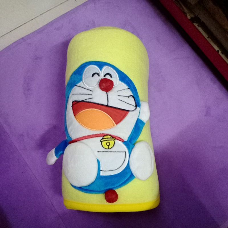 Doraemon KFC fleece travel blanket | Shopee Malaysia