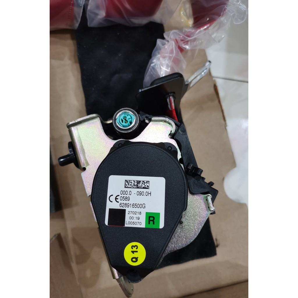ORIGINAL MERCEDES-BENZ SEAT BELT REAR RED A2138600685 COLOR CODE 3D53 ...