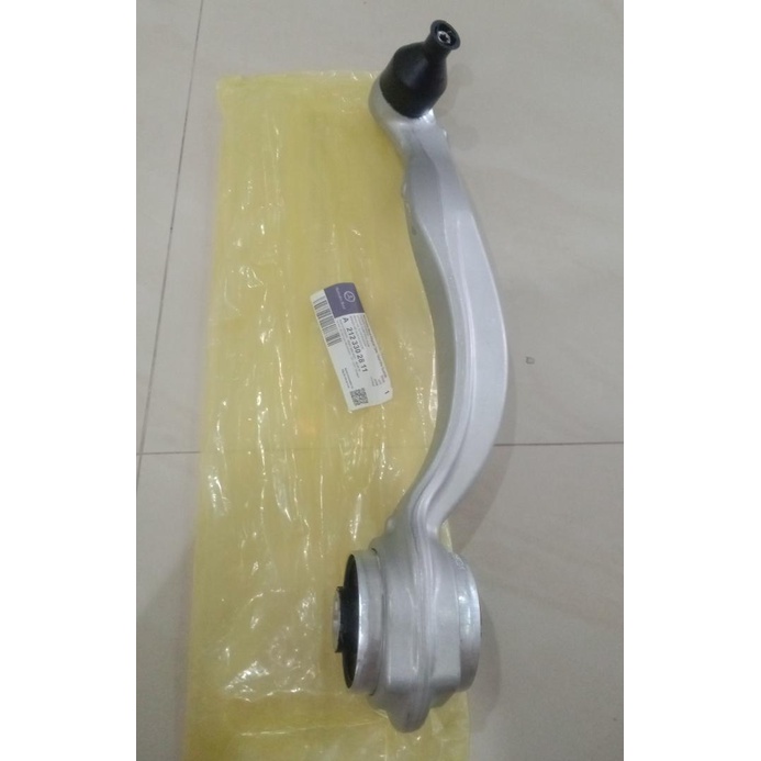 2123302811 THRUST ARM RIGHT LOWER ARM UPPER MERCEDES W212 | Shopee Malaysia
