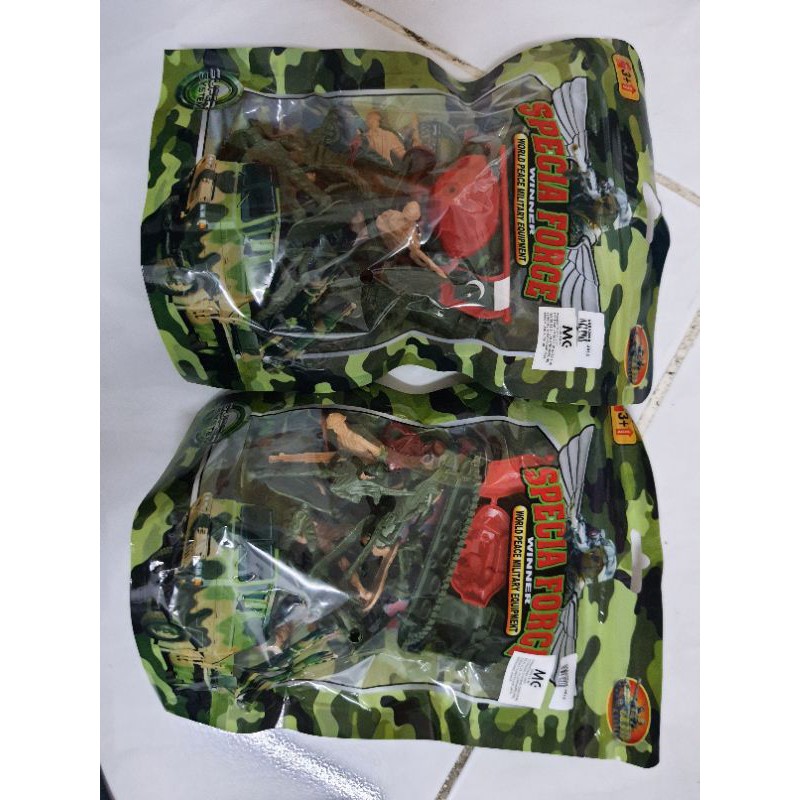 READY STOCK 100 pcs Military Playset Plastic Toy Soldiers Army Men ...