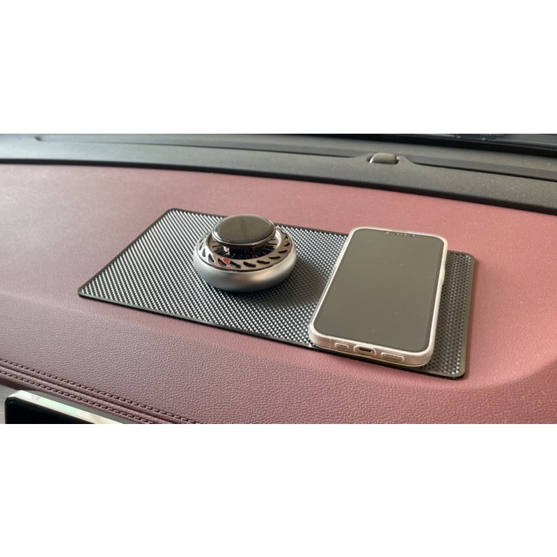 Anti-Slip Silicone Pad / Dashboard Car Pad / Placement Pad | Shopee ...