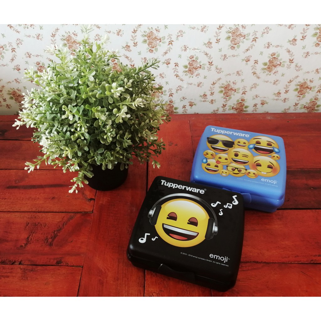 Tupperware Emoji Sandwich Keeper | Shopee Malaysia