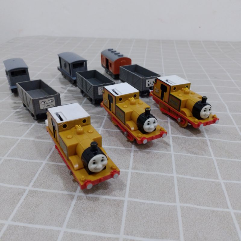 Plarail Thomas&Friends T-14 Stepney Takara Tomy | Shopee Malaysia
