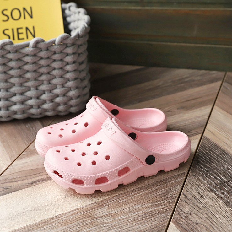 Size 36-40*Women Hole Breathable Croc Sandals Simple Beach Slippers ...
