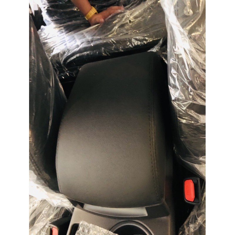 Arm rest Mitsubishi xpander Armrest for model 2020-2023 above | Shopee ...