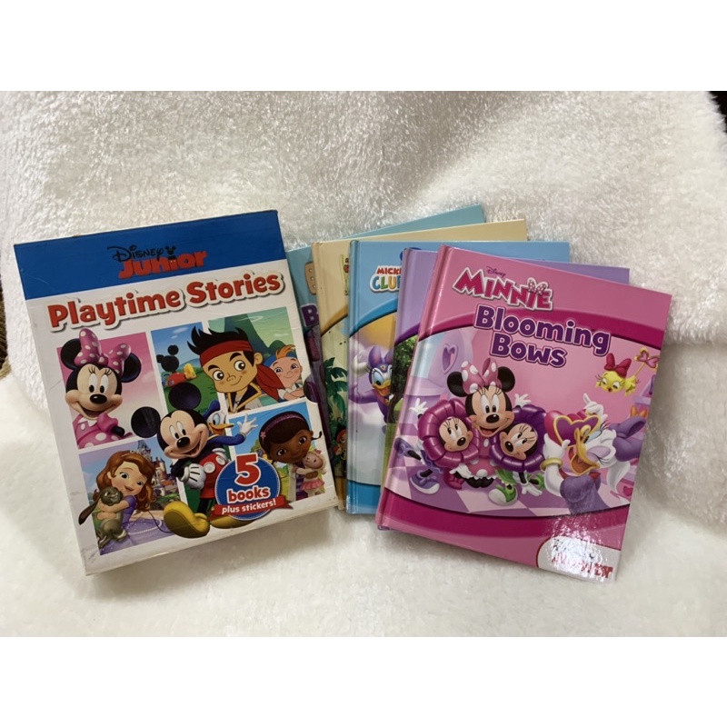 Disney Junior Mickey & Minnie story book in set super cheap | Shopee ...