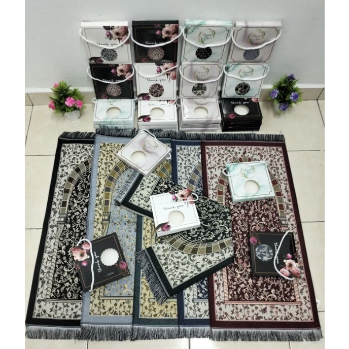 Sejadah muka door gift desiagn raudah saja size 35×70cm untu kawin untu ...