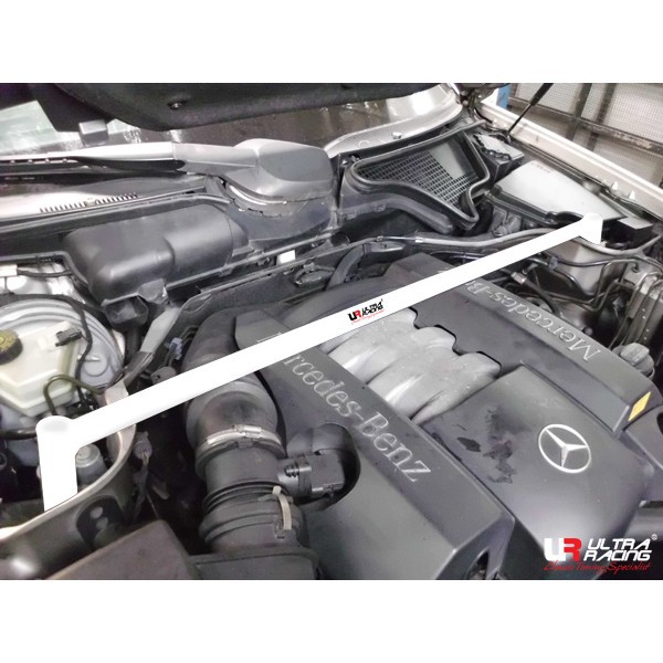 ULTRA RACING Front Strut Bar:MERCEDES W210 (200K) '97/(E240) '97 [TW2 ...