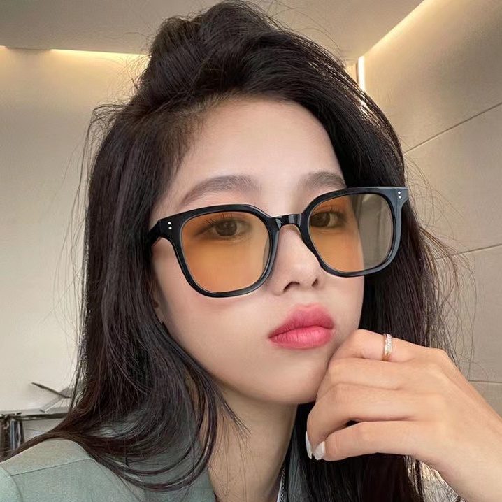 Aesthetic Shades Sunglasses UV400 For women/Men Eyeglasses Colour ...