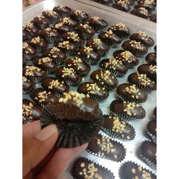 kuih raya almond London/ murah/ sedap 1 balang 20 pcs | Shopee Malaysia