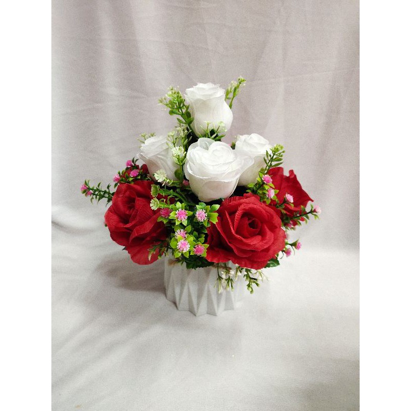 bunga hiasan meja comel (red white) | Shopee Malaysia