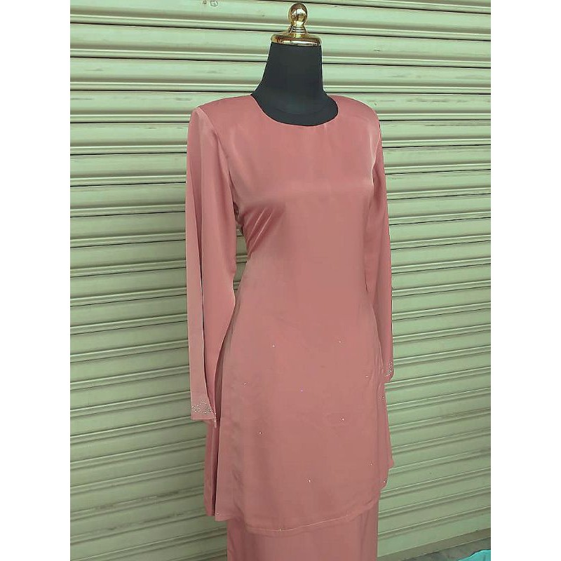 [New Design] Kurung Moden Pesak Riau Kembang Rose Brown Dusty Pink Kain ...