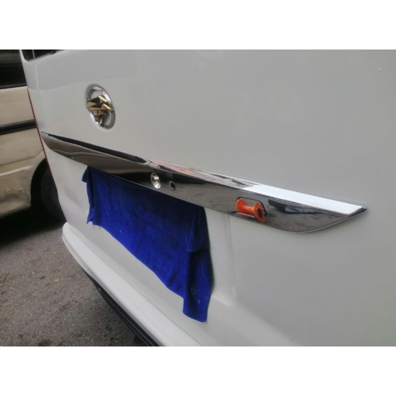 Toyota Hiace kdh200 rear bonet garnish semi long (Ready Stock) | Shopee ...