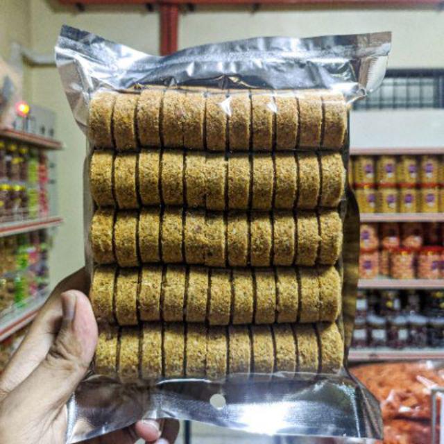 ANEKA BISKUT KELAPA MINI PELBAGAI BENTUK 𝗕𝘆 𝗡𝗡 𝗞𝗲𝗿𝗲𝗽𝗲𝗸 | Shopee Malaysia