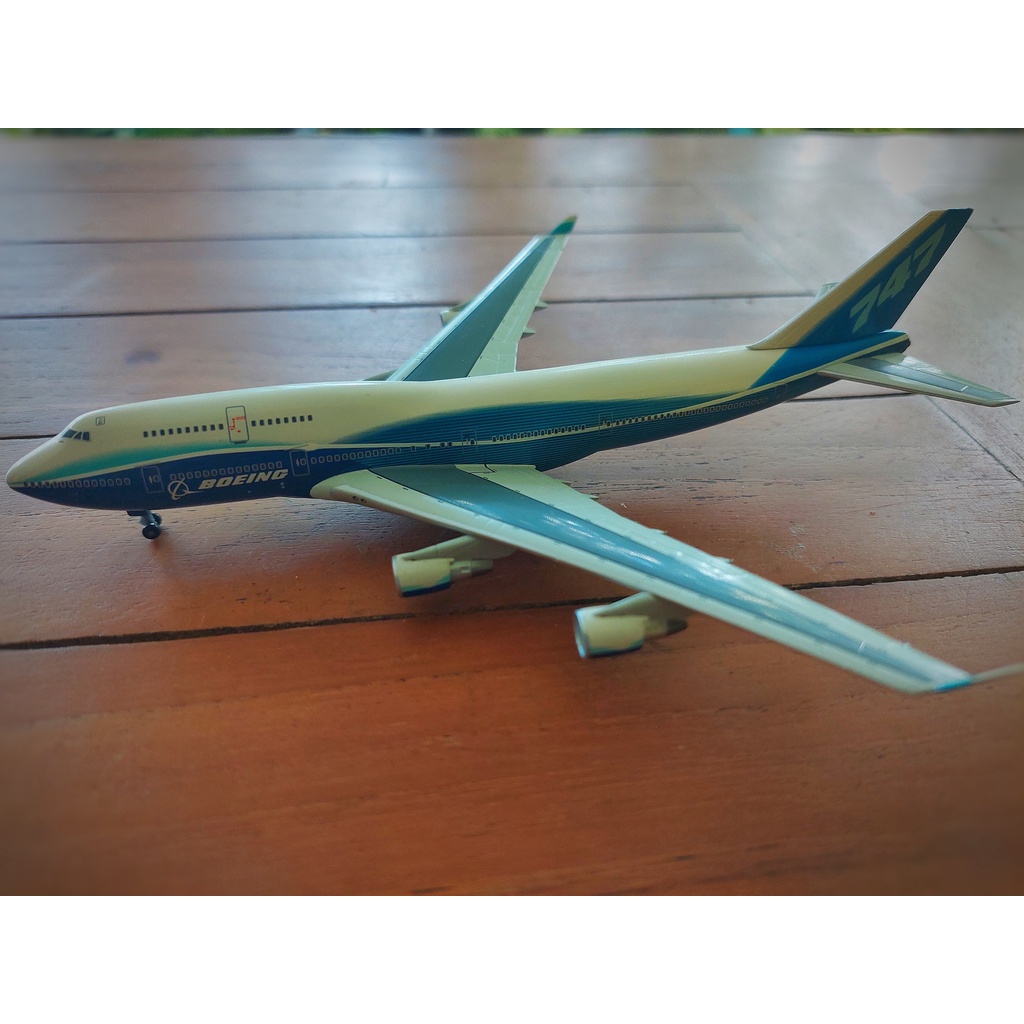 Die cast Boeing 747 miniature aircraft Launch Livery | Shopee Malaysia