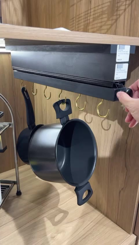 Kitchen Pull Out Pan Hanging Rack (Rak Kuali Dapur Tarik)/ RAK RAIL ...